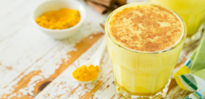 Leche dorada o de curcuma, beneficios